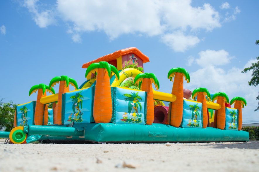 Jungle Obstacle Inflatable Maze Course